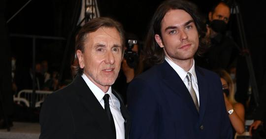 Musician Cormac Roth, Actor Tim Roth's Son, Dies at Age 25 From Cancer ...