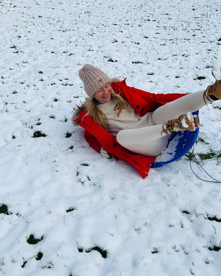 Watch: Amazon’s Heartwarming Holiday Commercial Set to a Cover of The ...